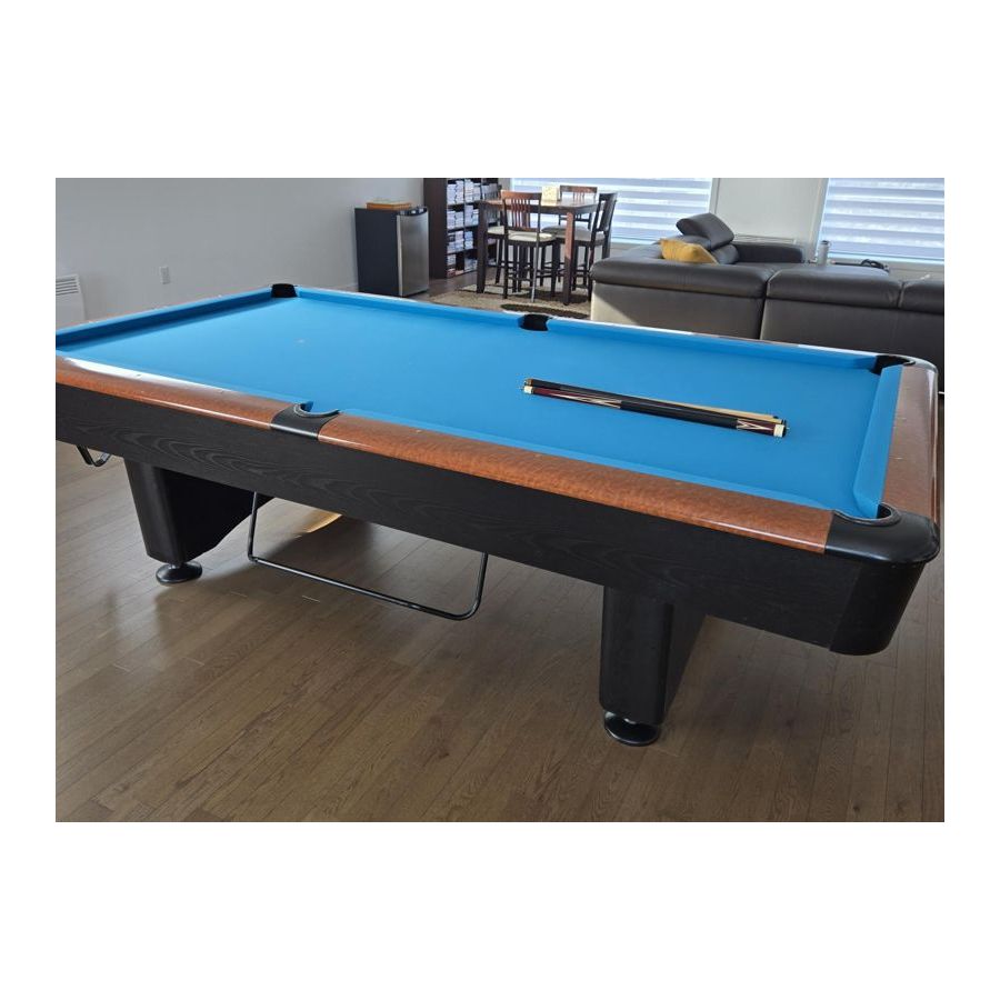Dufferin Billiards used 9 foot pool table with 1-1/2 natural slate and ...
