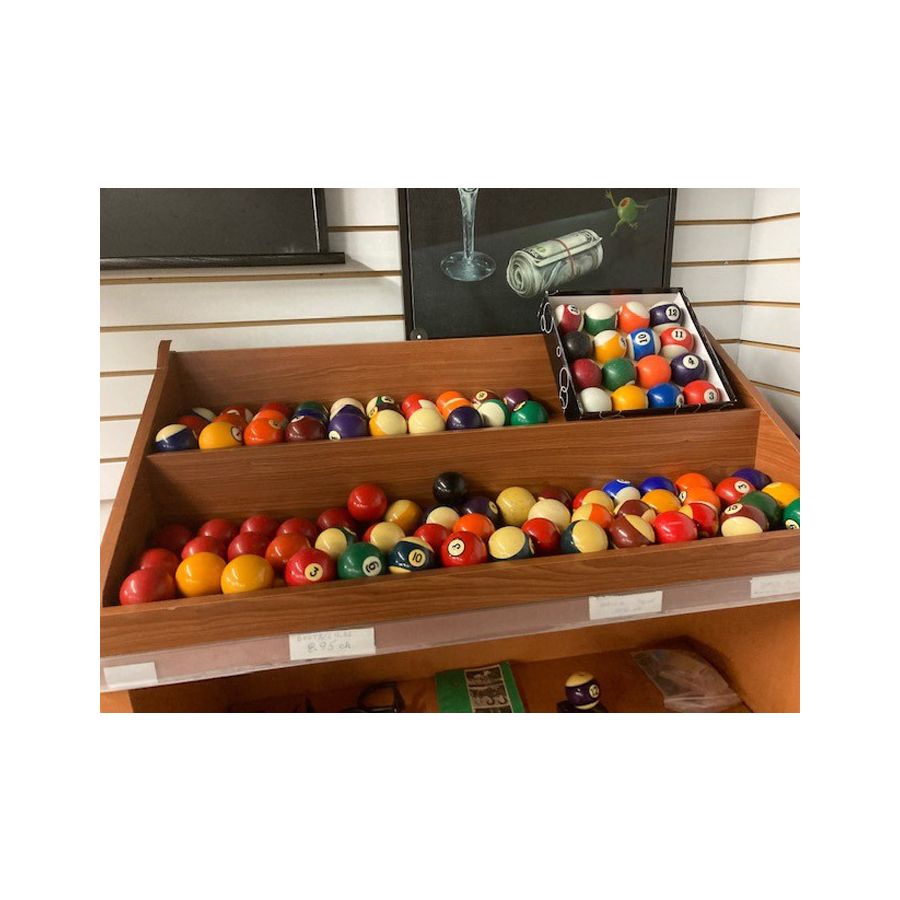 Assorted used billiard balls, snooker, pool, Carom balls and ...